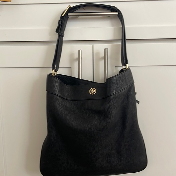 Tory Burch | Bags | Tory Burch Hobo Bag | Poshmark